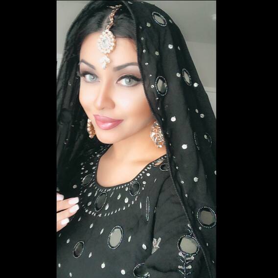 Aishwarya Rai Bachchan Lookalike Aamna Imran Photos Go Viral Fans Call ... Aishwarya Rai Bachchan Lookalike Aamna Imran Photos Go Viral Fans Call ...