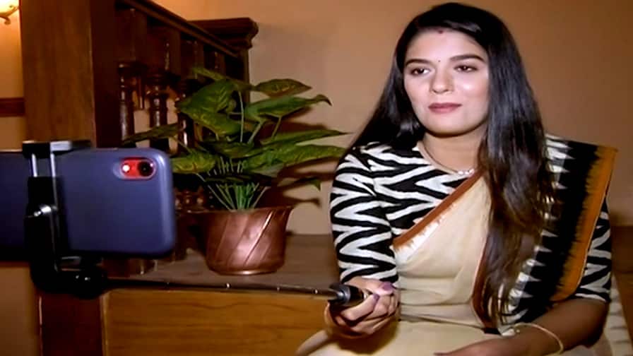 Pooja Gaur aka Pratigya shoots a Vlog for SBS | SBS Originals