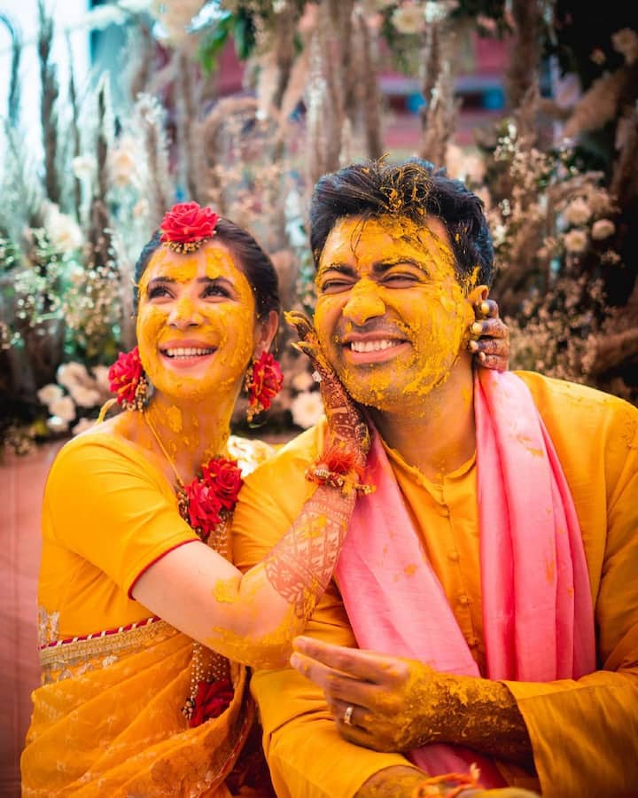 'Mata Ki Chowki' Actress Muskaan Nancy James Takes A Dip In Pool With Husband Prashant During ...