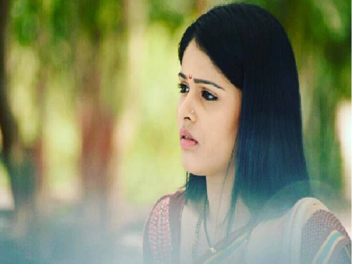 actress akshaya deodhar aka anjali from tujhyat jeev rangala missing ...