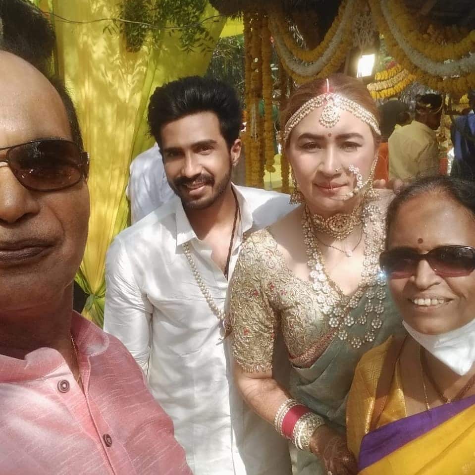 Actor Vishnu Marriage Photos