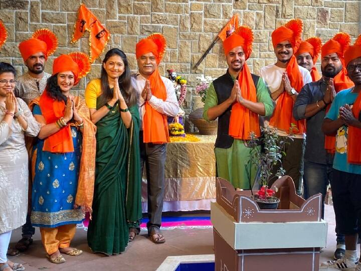 Marathi serial actors and technicians celebrate Maharashtra day 2021 ...