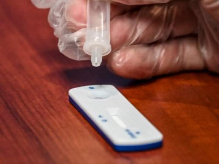 what-is-saline-gargle-rt-pcr-test-know-how-to-use-self-test-covid-kit