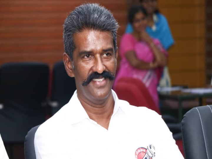 Dr. Mahendran with his supporters join DMK | முதல்வர் ஸ்டாலினை ...