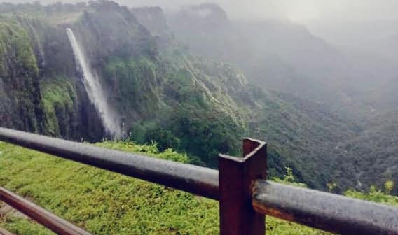 Sindhudurg Amboli Reverse Waterfall At Kavalshet Point Amboli Waterfall ...