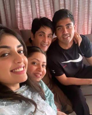 Meet Asif Sheikh beautiful daughter Maryam Sheikh pictures went viral ...