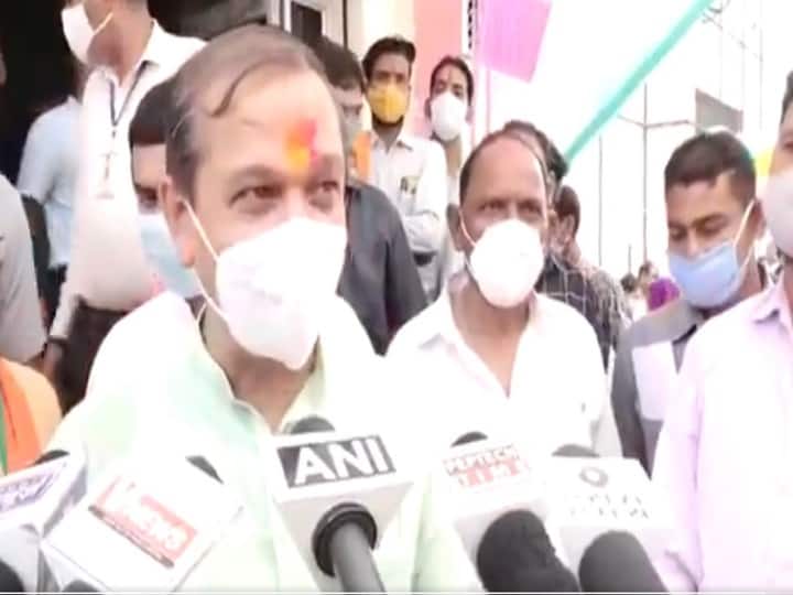 Madhya Pradesh minister Om Prakash Saklecha on Rising price of Petrol ...