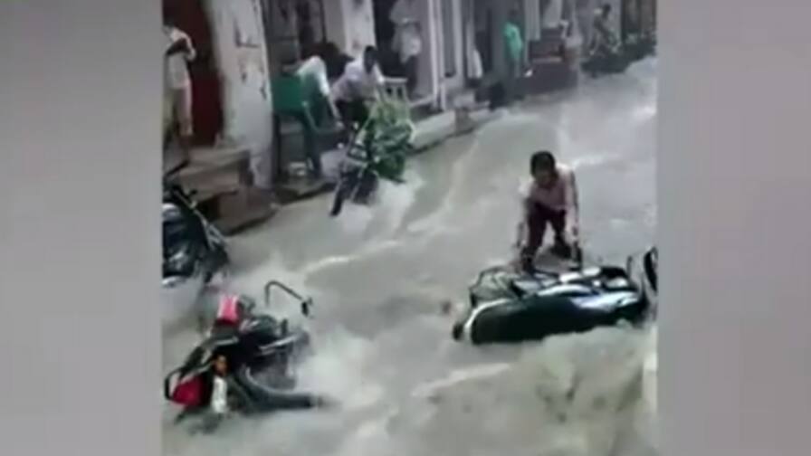 Top viral news videos of the day | Viral Express (16 July 2021)
