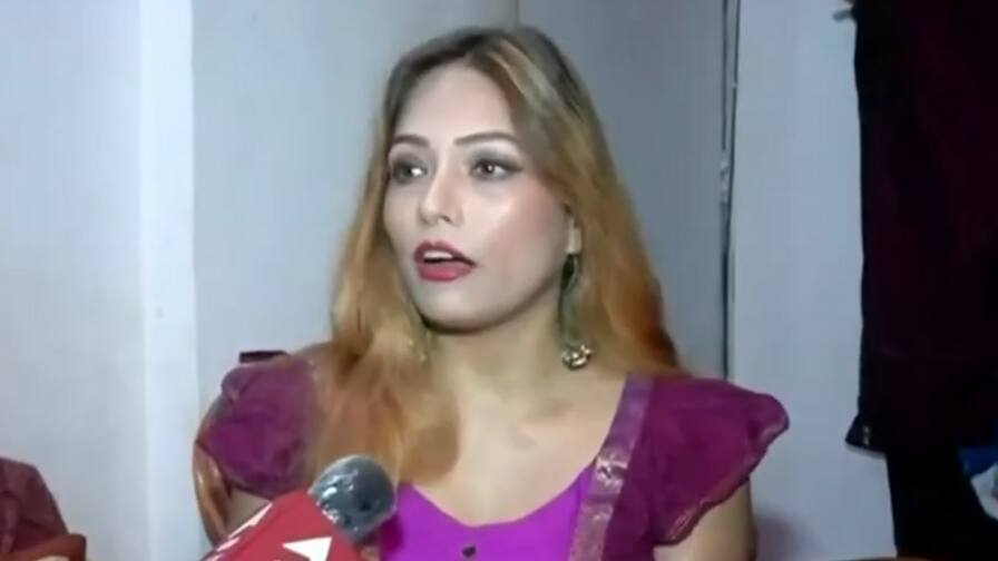 Zoya Rathore alleges was offered to work in adult videos by Raj Kundra ...