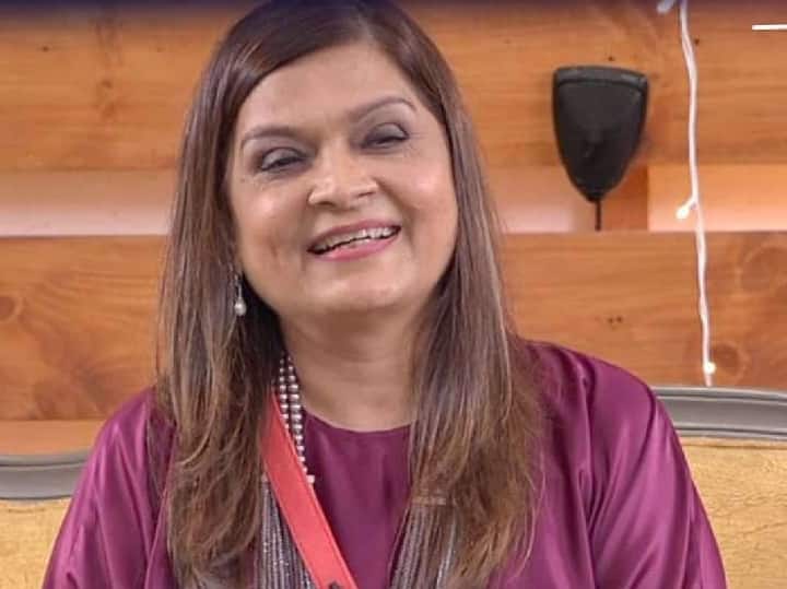 Urfi talks about making a connection with Seema Taparia see ...