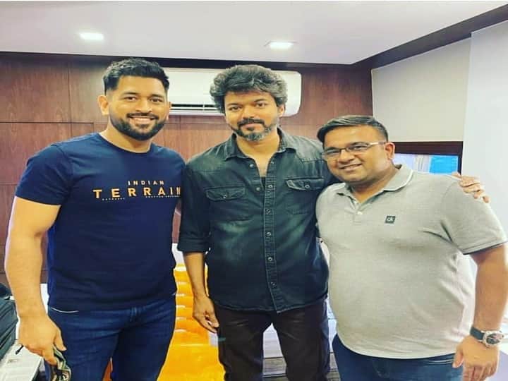Thalapathy vijay met MS dhoni in Gokulam Studios Chennai | Vijay meets ...