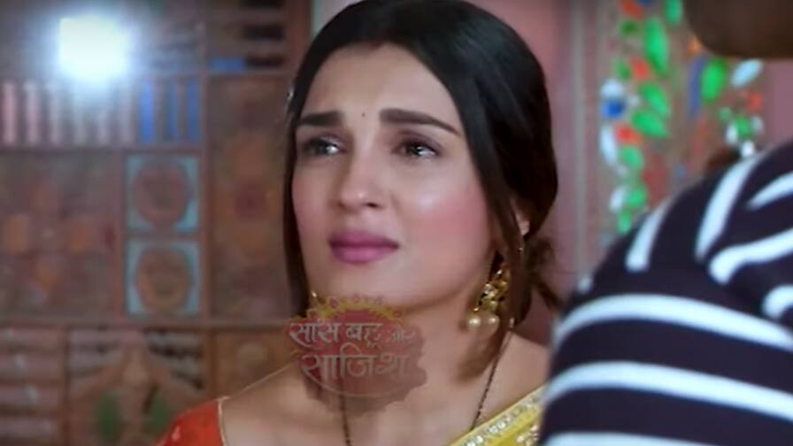 Pandya Store: Raavi LEAVES the house