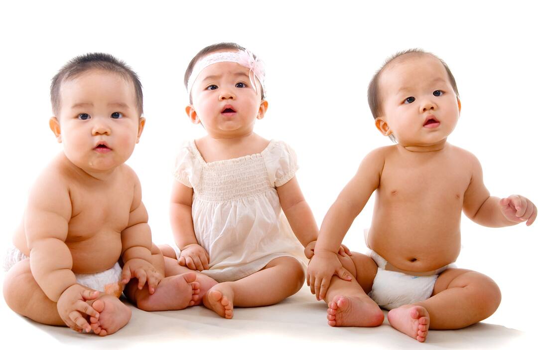 China Approves Three-Child Policy To Tackle Population Growth Crisis ...