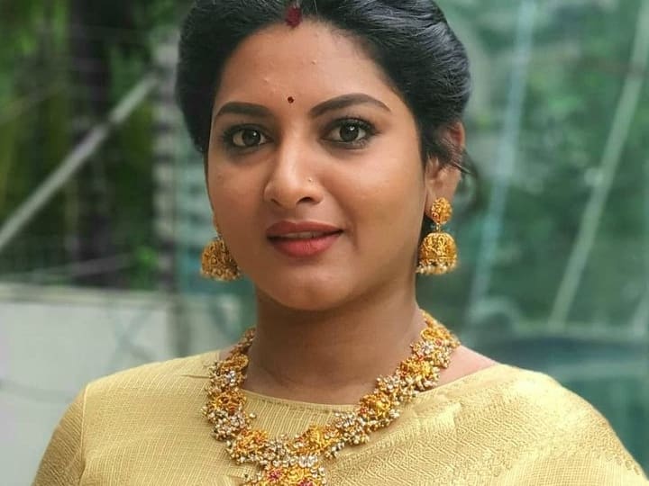 Pallavi Ramisetty:చందమామ లాగ వున్న తెలుగమ్మాయి ..పల్లవి రామిశెట్టి