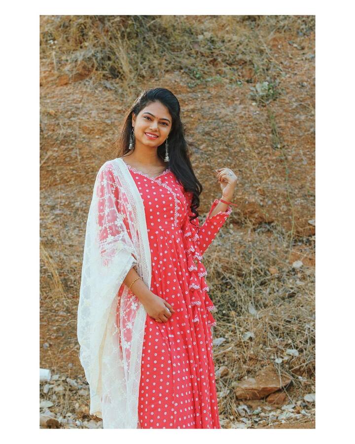 Singer Ramya Behara Photo Gallery | Ramya Behara: పాటలతో ఆకట్టుకునే ...