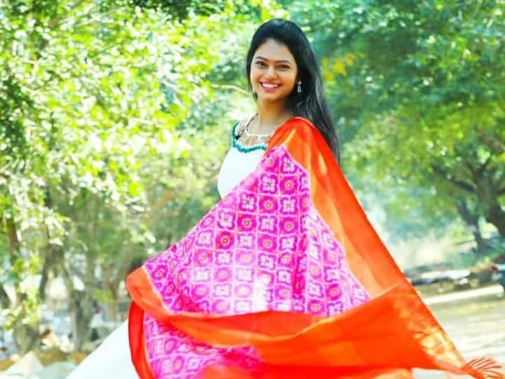 Singer Ramya Behara Photo Gallery | Ramya Behara: పాటలతో ఆకట్టుకునే ...