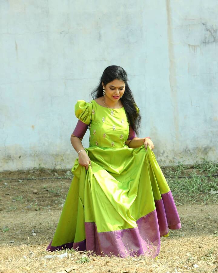 Singer Ramya Behara Photo Gallery | Ramya Behara: పాటలతో ఆకట్టుకునే ...