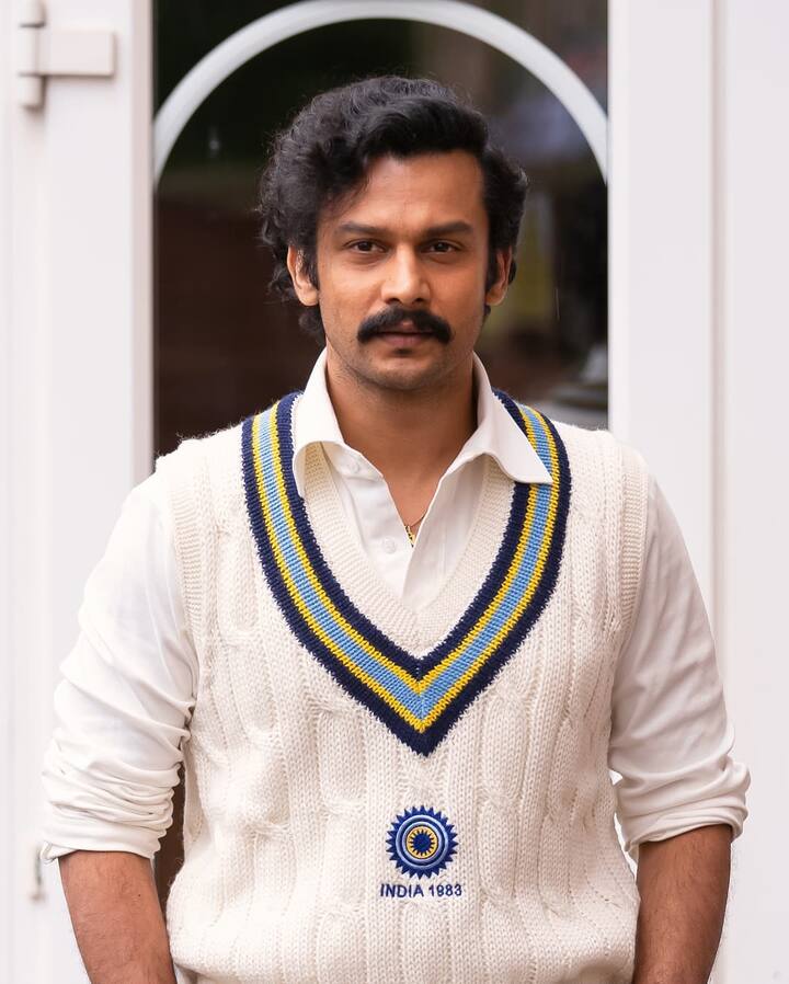 Adinath Kothare The first Marathi artist to get a place on Burj Khalifa ...