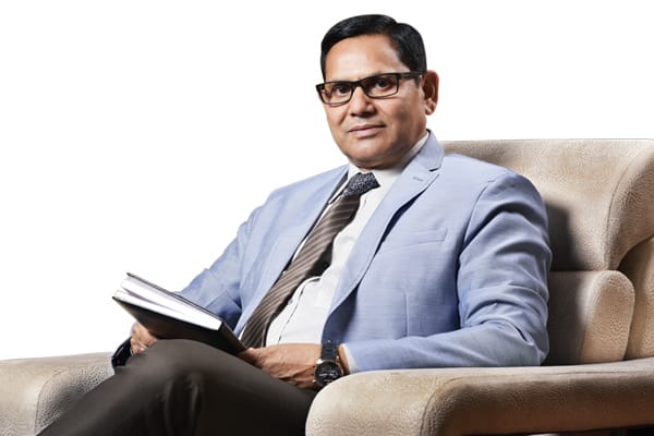 The founder of Lucknow Public School, Dr. How did SP Singh wave his ...