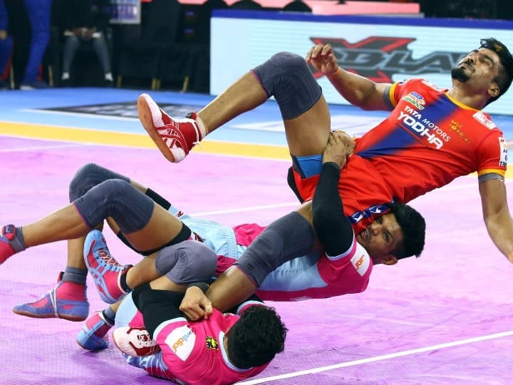 Kabddi Defensive Skills: Ankle hold, Block, Chain Tackle, Dash, Thigh ...