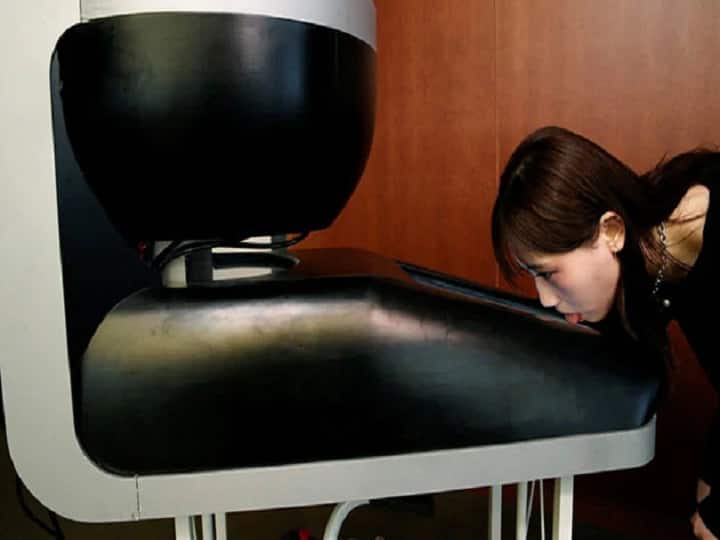 Japan professor creates 'tele-taste' TV screen | खाद्यपदार्थांच्या ...