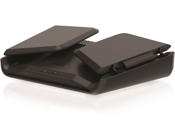 CES 2022 Las Vegas Netgear Nighthawk RAXE300 Tri-band WiFi 6E Router ...