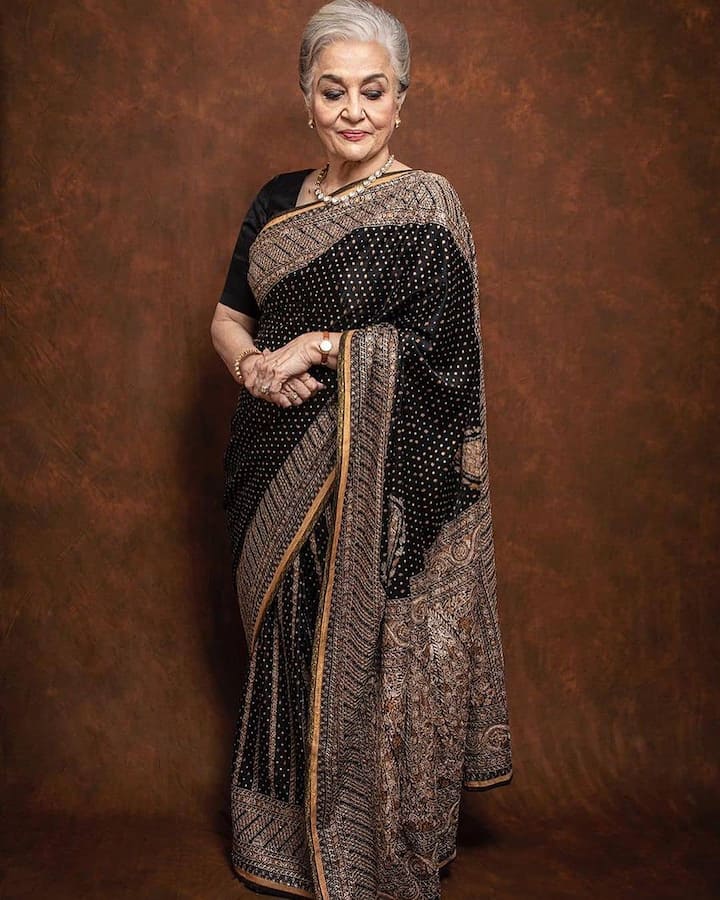 IN PICS| Dancing Diva Asha Parekh Is An Ageless Beauty