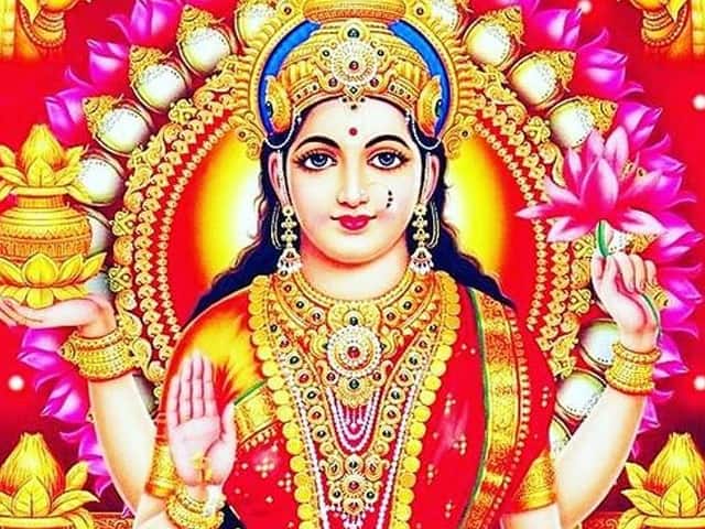 लक्ष्मी पूजा के लिए खास हैं ये 10 दिन, करें ये उपाय