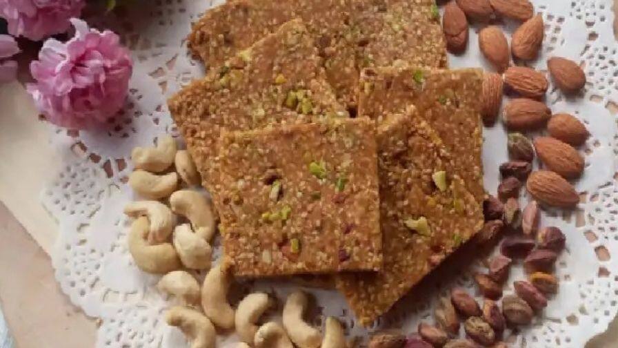 In Pics: Get to know How to make Til Barfee at home | Til Barfee: জিভে ...