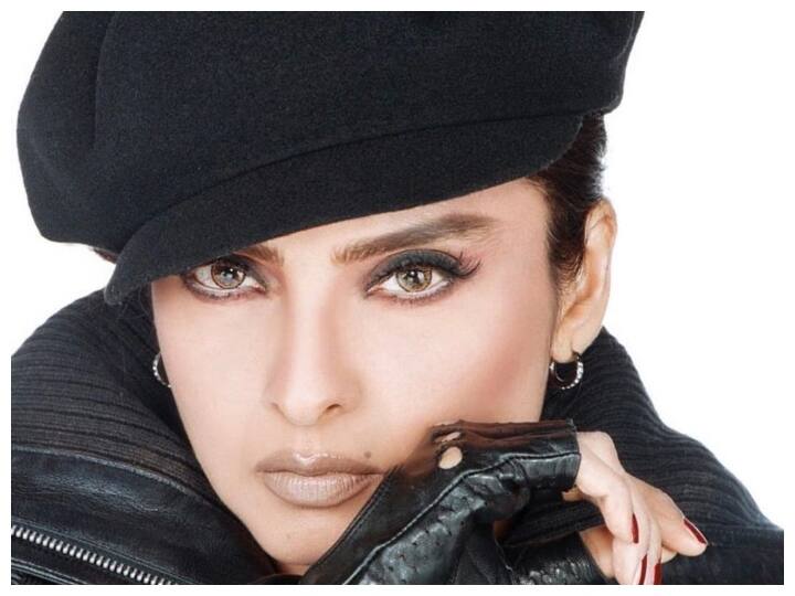 When Rekha got the title of National Vamp people even painted the ...