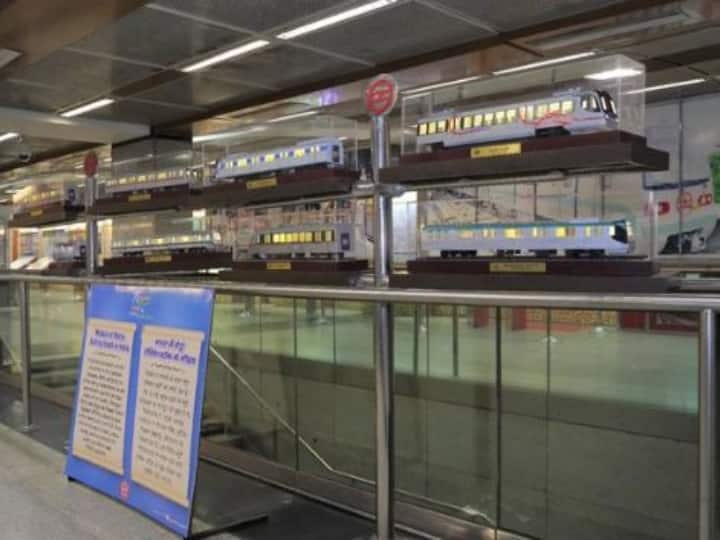 Delhi Metro adds two new exhibits in Metro museum original pantograph ...