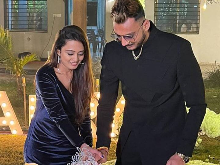 Cricketer Axar Patel got engaged today, know in details | Axar Patel ...