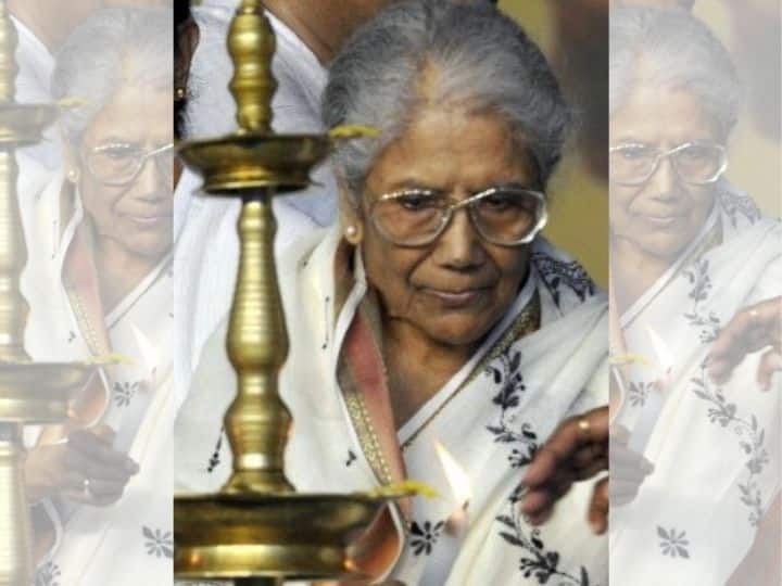 Legendary Singer Sandhya Mukherjee, 90, Refuses Padma Shri Award. Says ...