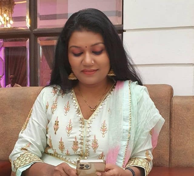 गायिका वैशाली माडेकडून नेटकऱ्यांचे आभार