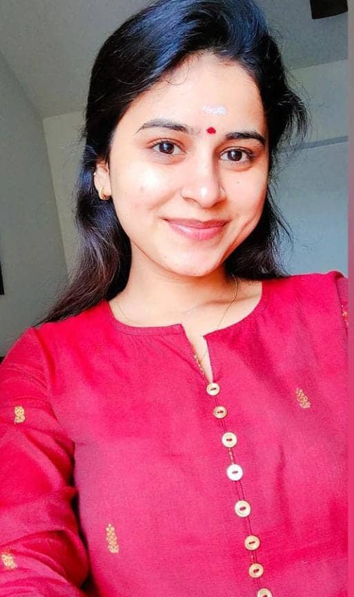 Rithika Cook With Comali fame Bio Profile Rare Facts