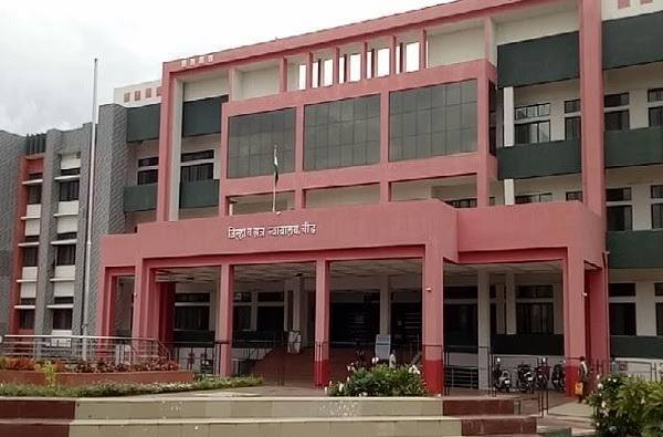 Order to file a case against lawyer along with farmer for cheating beed ...