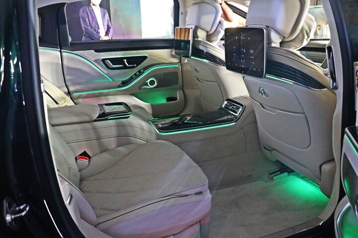 Mercedes-Maybach S-Class Check out This Luxurious Sedan Look Price ...