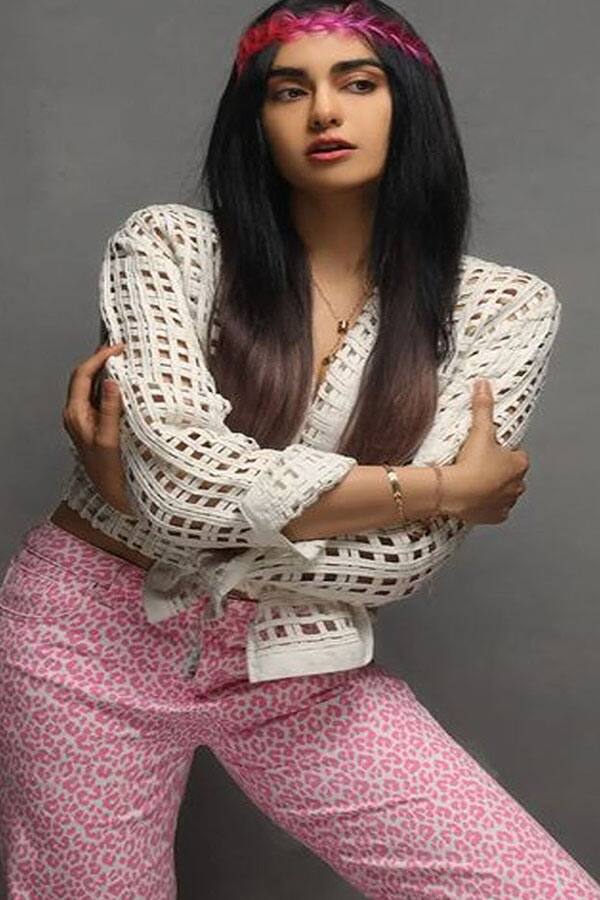 अदा शर्मा की मनमोहक अदाओं पर हो जाएंगे फिदा