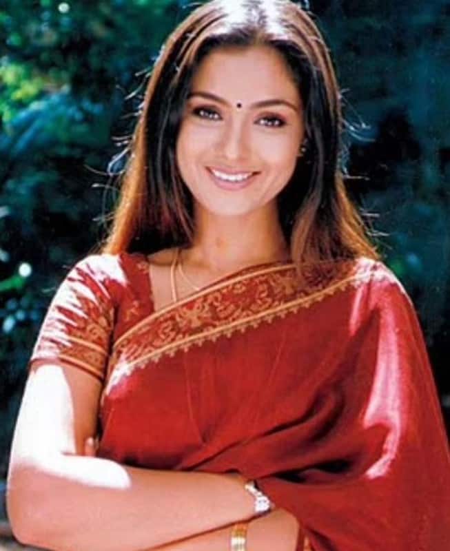 90களின் கனவுக்கன்னி சிம்ரனுக்கு பிறந்தநாள்: புகைப்படத் தொகுப்பு இங்கே...