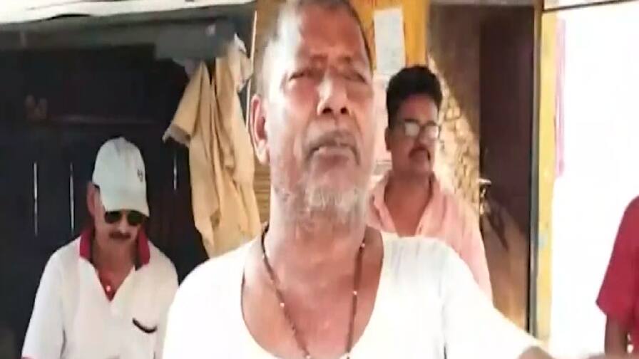 Bulldozer Baba tea stall: Inspired by CM Yogi, Tea shop vendor changes ...