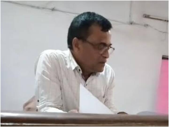 Bilaspur During the work, the Tehsildar had to ask for branded liquor ...
