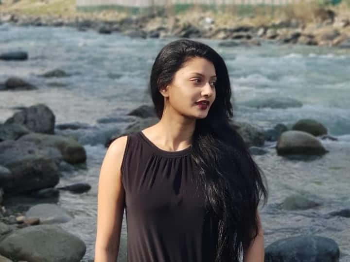 Ennenno Janmala Bandham serial Debjani Modak stylish photos | Ennenno Janmala Bandham Debjani ...