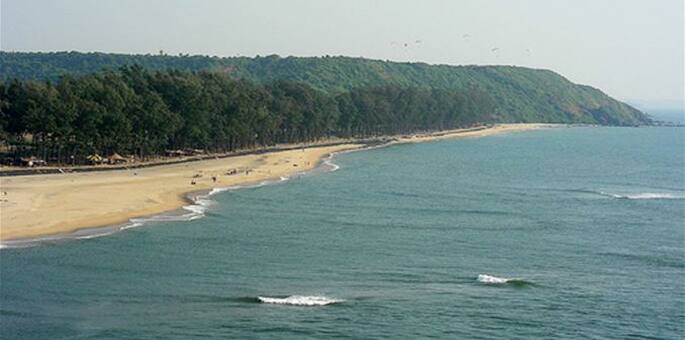 Marine Drive, Juhu Beach, Madh Island, Mandwa and Kihim Beach are the ...