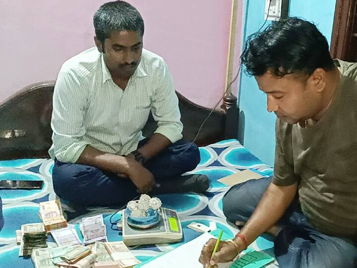 Bihar Vigilance Team Raid at DFO residence and office in Supaul Land ...