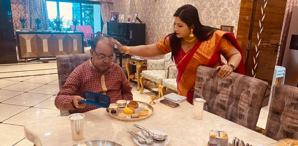 In pics: Sovan Baisakhi jamaisasthi celebration in there house | Sovan-Baisakhi: 'ও মায়ের ছেলেই ...