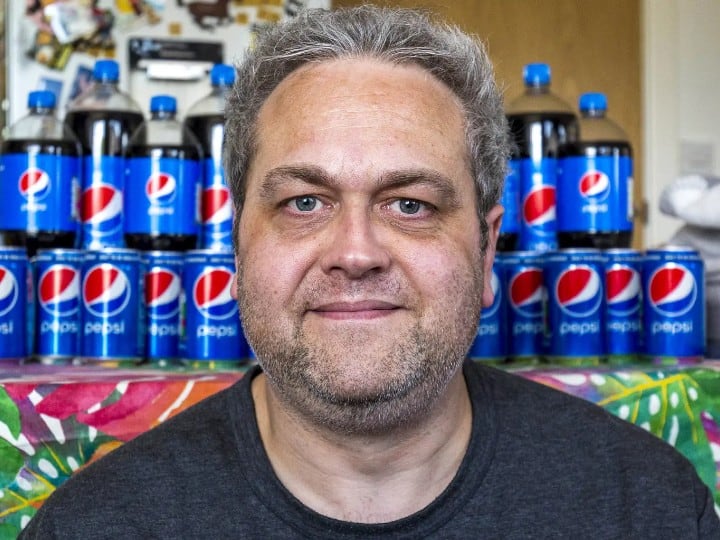 US man addicted to Pepsi drunk 2 lakhs 19 thousands of cans in the past ...