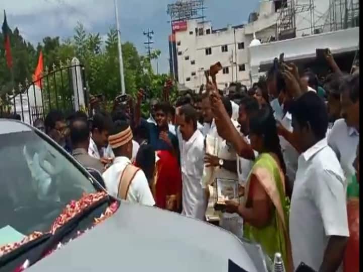 Tanjore mayor Sun Ramanathan fell at feet of DMK Udhayanidhi Stalin ...