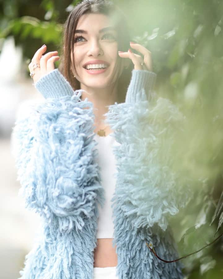 See the glamorous photos of tukish actress aslihan guner known for her ...