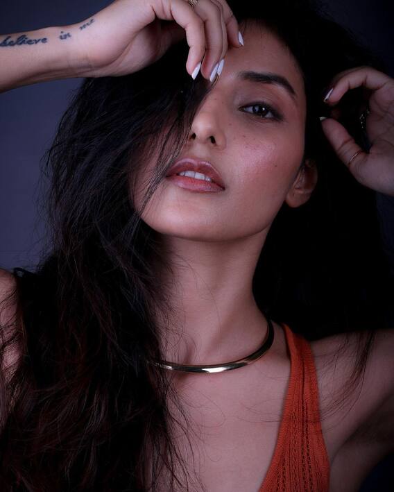 Mirzapur Dimpy Pandit Fame Actress Harshita Gaur Photos Looks Glamorous ...