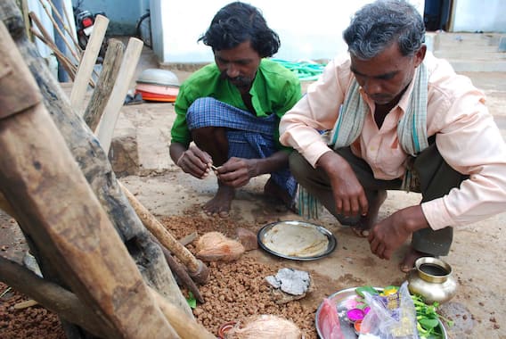 Chhattisgarh Farmers Worship Farming Tools In The Hareli Festival ...